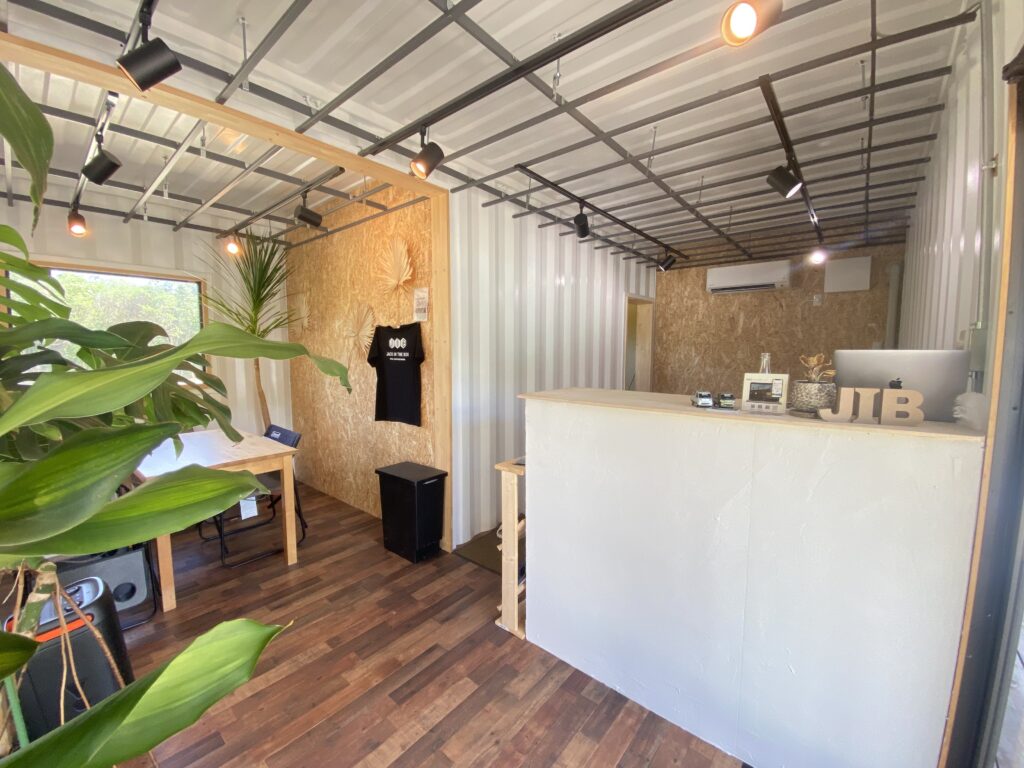 OFFICE | JACK IN THE BOX